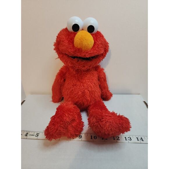 Hasbro | Toys | 26 Sesame Street Tickle Me Elmo 14 Talking Interactive ...